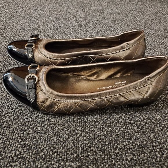 Agl | Shoes | Agl New Without Box Womens Gold Ballet Flats Black ...